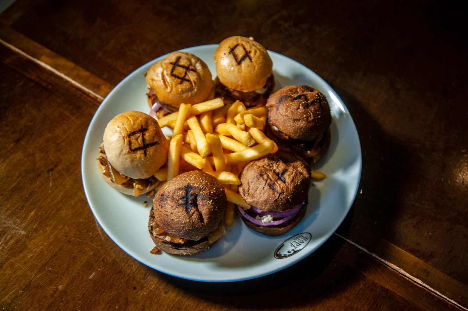 Mês das Crianças com combos de mini burgers no Baby - Baby Beef Express